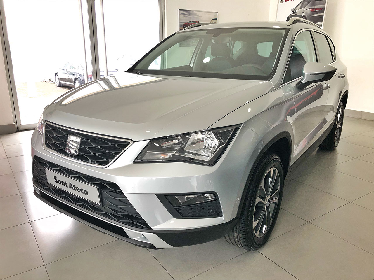 201901_seat_ateca_gris_plata_01 - Avelino Abreu, SAS
